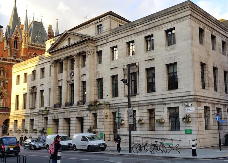 Town Hall review into mental health services for teenagers | Islington ...