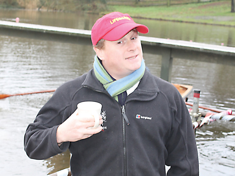 A moving farewell for hero lifeguard Glyn | Islington Tribune