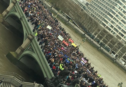 Thousands join vigil on Westminster Bridge a week after terror attack ...
