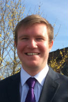 Councillor in broad daylight tussle with moped phone snatch gang ...