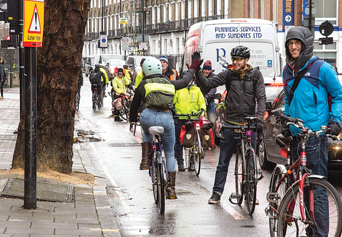 Cyclists form human shield in lane protest | Islington Tribune