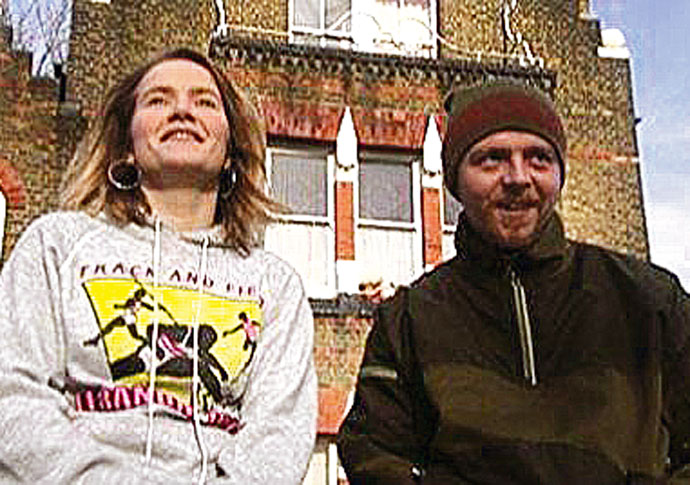 Price of house that featured in cult TV comedy Spaced is slashed ...