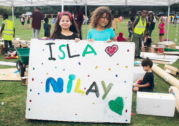 The heavens open over Paradise Park’s play day festival | Islington Tribune