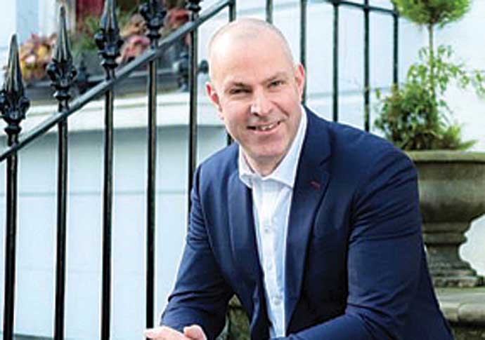 Ex-deputy head of troubled school ‘one of most influential experts in ...