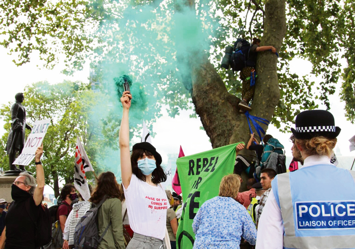 XR’s protest takes aim at ‘HS2 mistake’ | Islington Tribune