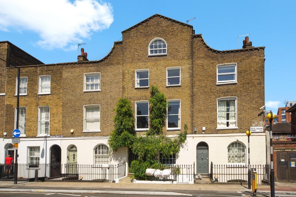 Exclusive: Rimbaud and Verlaine house in Camden Town is put on the ...