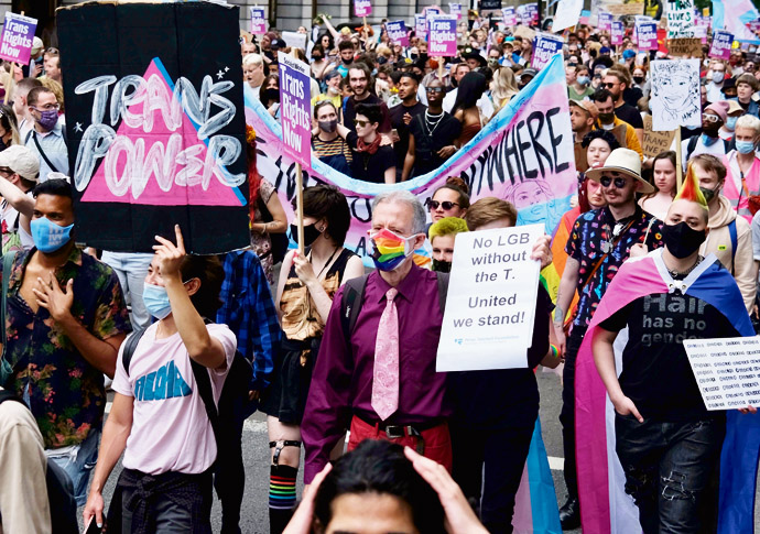 Thousands take part in ‘march for trans life’ | Islington Tribune