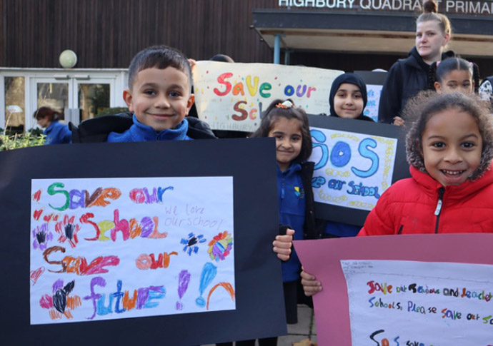 Corbyn claims ‘a sub-plot agenda’ is behind plan to shut primary school ...