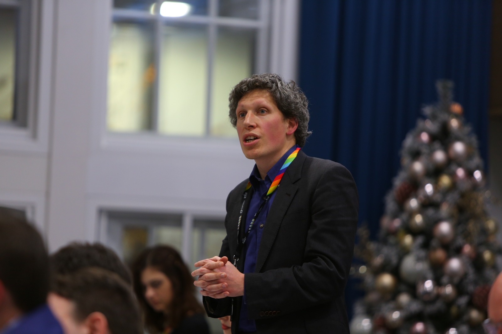 Town Hall once again refuses to ditch fossil fuel investments ...
