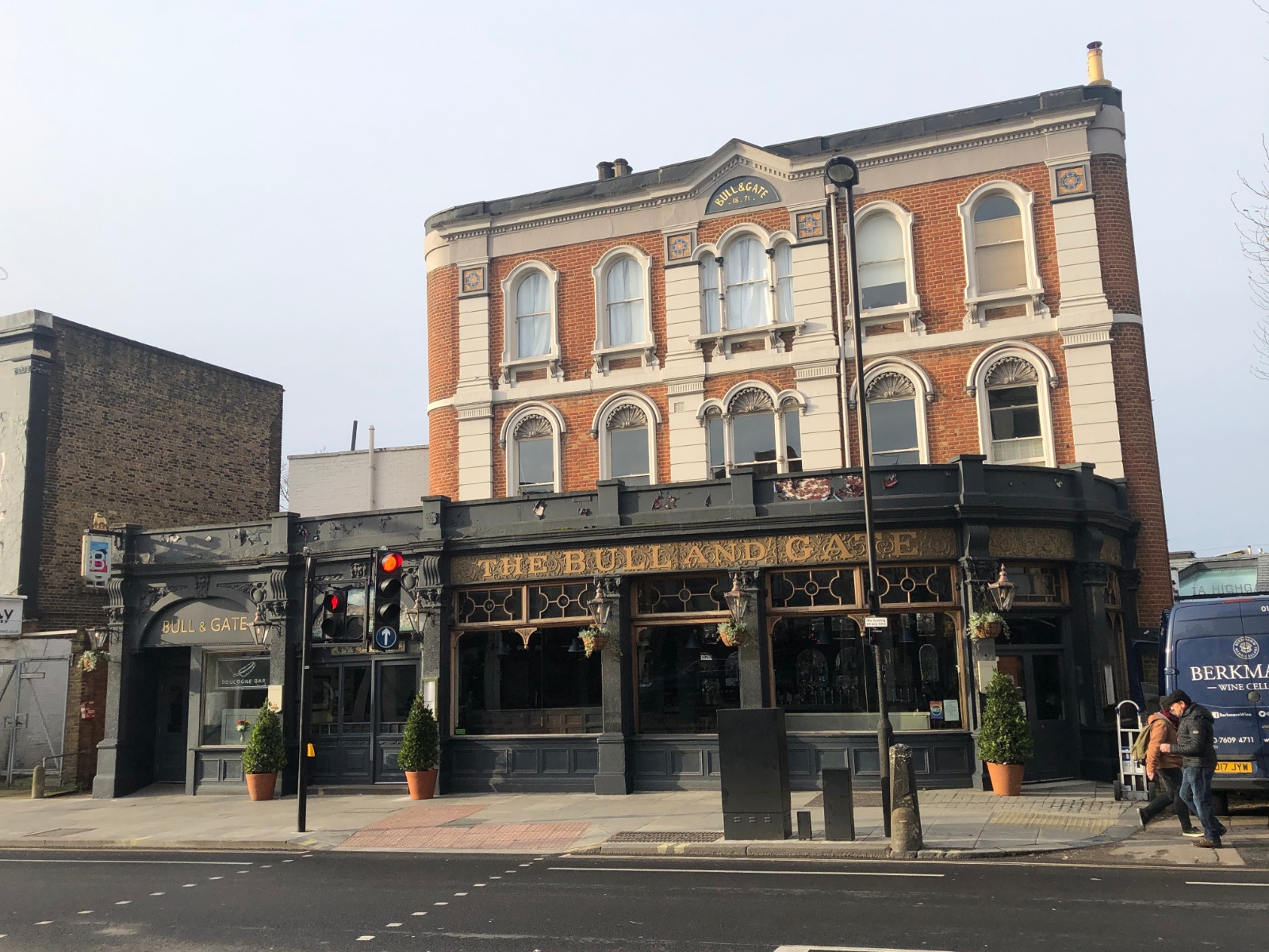 Famous Bull and Gate pub plans roof terrace | Islington Tribune