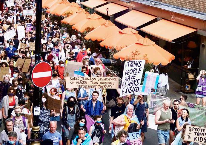 Thousands take part in ‘march for trans life’ | Islington Tribune
